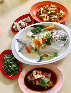 OPS Friend bought Good, Quite Expensive 3pax Lunch @ Choon Seng Teochew ...